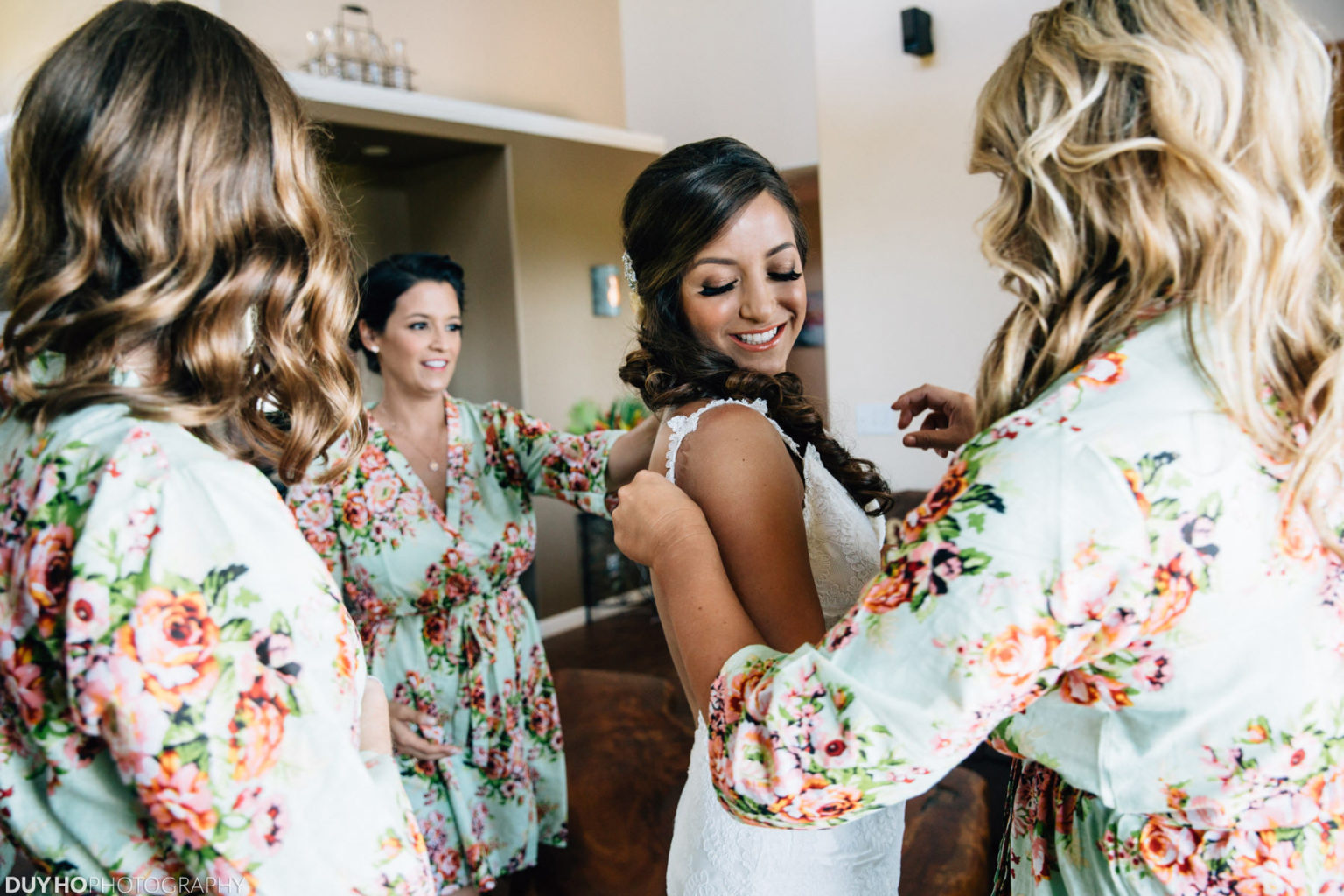 Lahaina Animal Farm Wedding by Duy Ho Photography