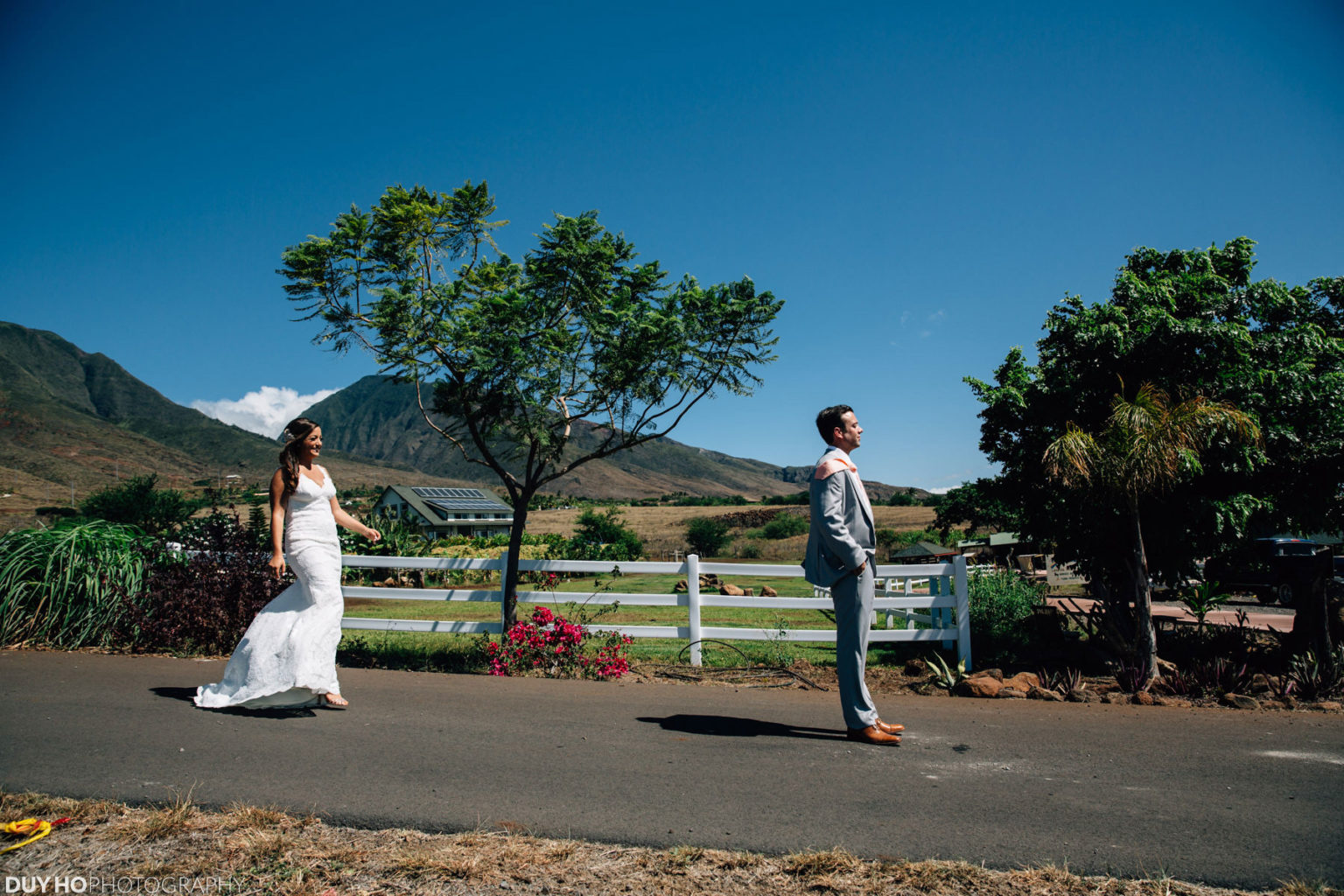 Lahaina Animal Farm Wedding by Duy Ho Photography