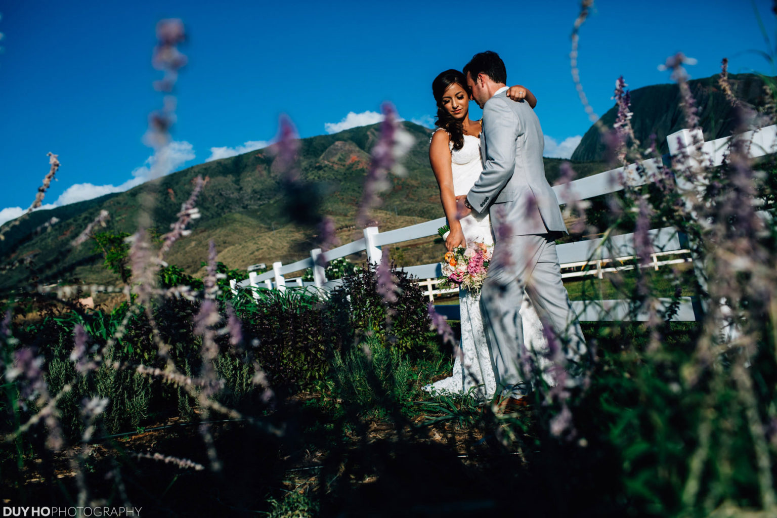 Lahaina Animal Farm Wedding by Duy Ho Photography