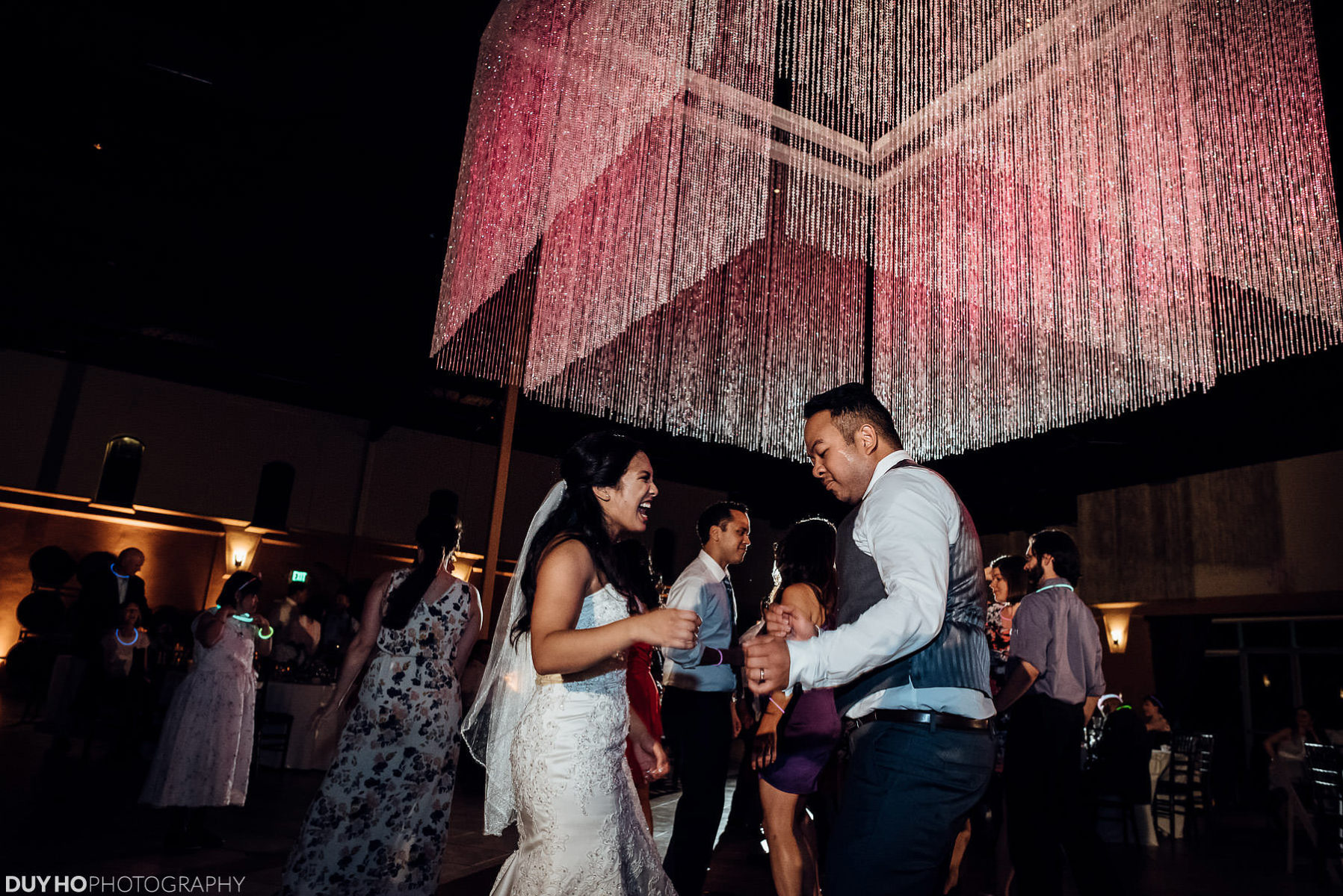 Palm Event Center Wedding | Photographed by Duy Ho